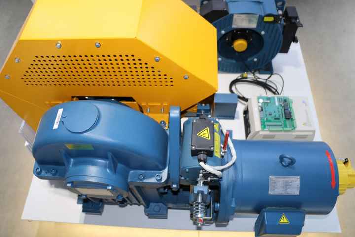 Elevator Spare Parts YJ200A Elevator Nova Drive Traction Machine Drive ...