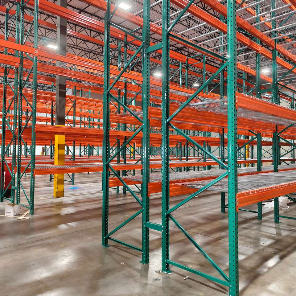Jracking Industrial Warehouse Stacking Racks Shelves Selective Teardrop ...