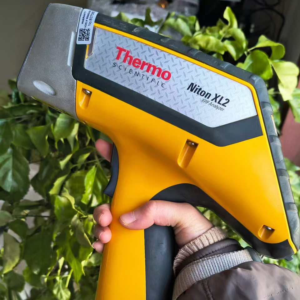 Second-Hand Handheld XRF Spectrometer for Alloy Element Analysis ...