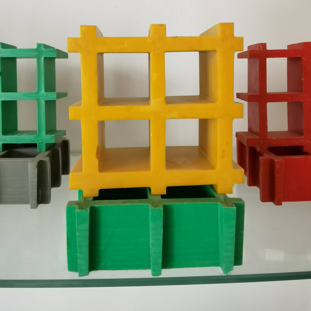 Custom Fiberglass Fish Tank Molds - Durable & Versatile