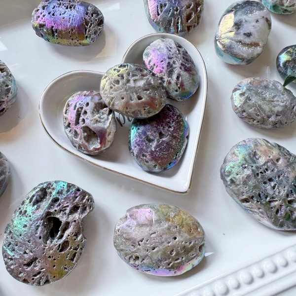 Wholesale Multi-shaped Aura Sphalerite Druzy Heart/Palmstone Healing ...