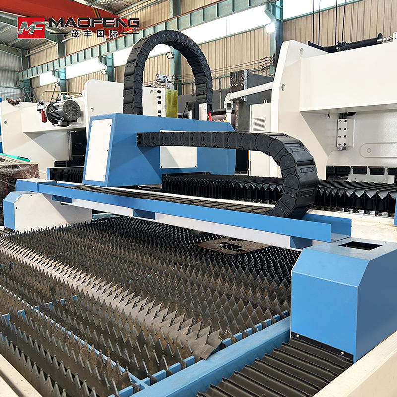 1500W MAX Laser 4015 Metal Plate and Tube Fiber Laser Cutting Machine ...
