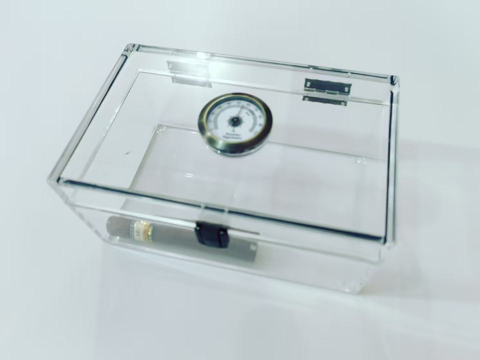 Wholesale Clear Acrylic Cigar Humidor Box Tobacco Container Cigar ...