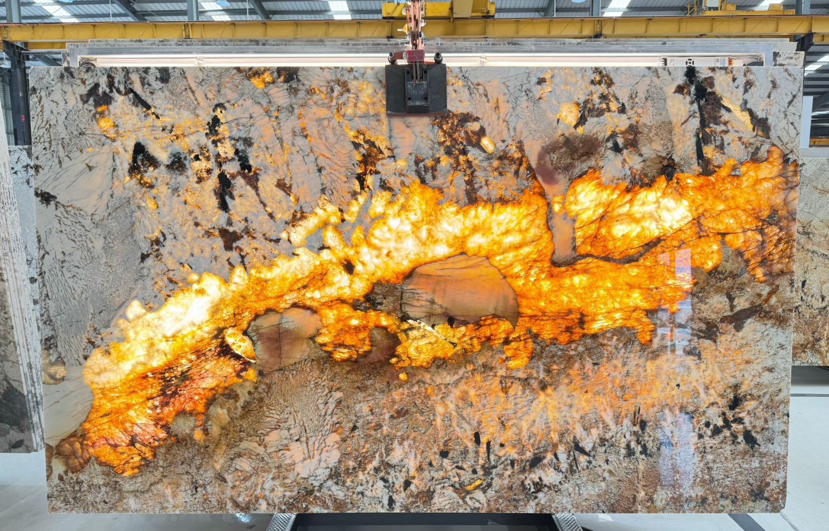 How to Choose Patagonia Quartzite Slab Translucent Stone: Buying Guide