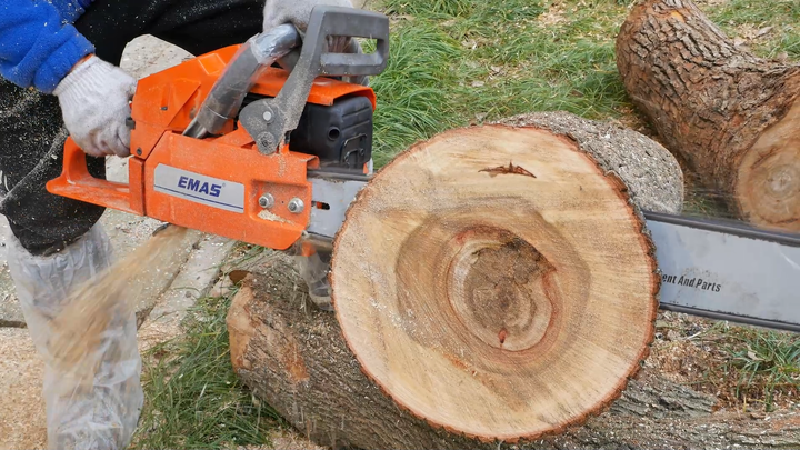 Hot Sale Chainsaw 61 2 Stroke Diesel Chainsaw 22/24/28 Inch