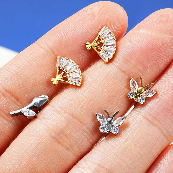 New Arrival Astm G23 F136 Titanium Internally Threaded CZ Flower ...