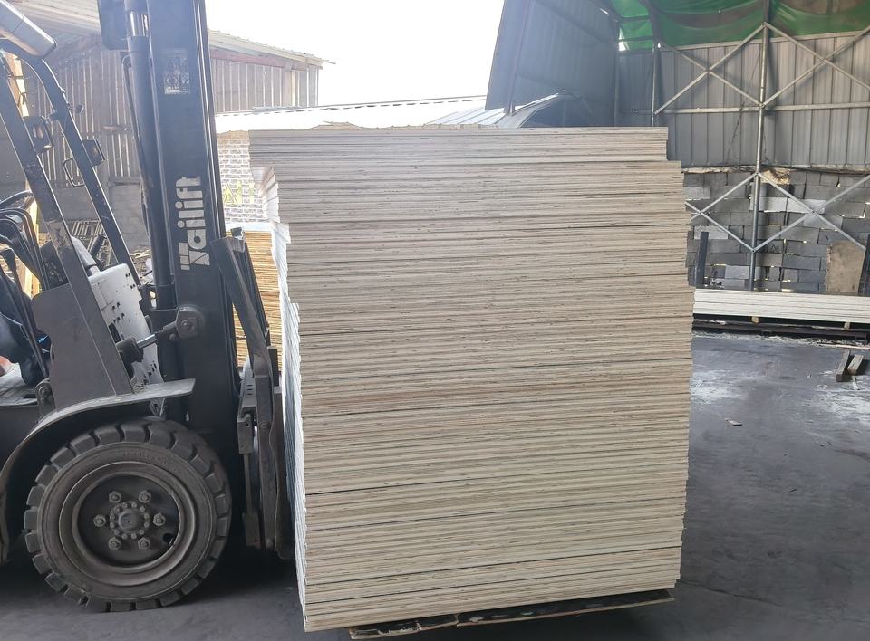 Film Faced Plywood - 18mm Melamine Plywood for Projects