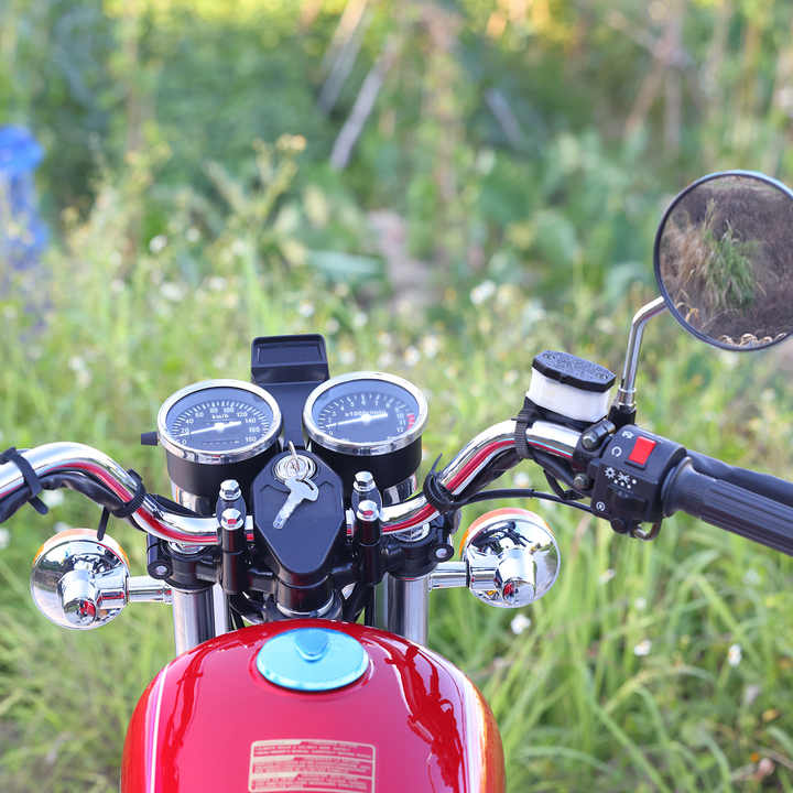 GN125 GN150 Suzukiess GN Chopper Motorcycle with CG150 Engine