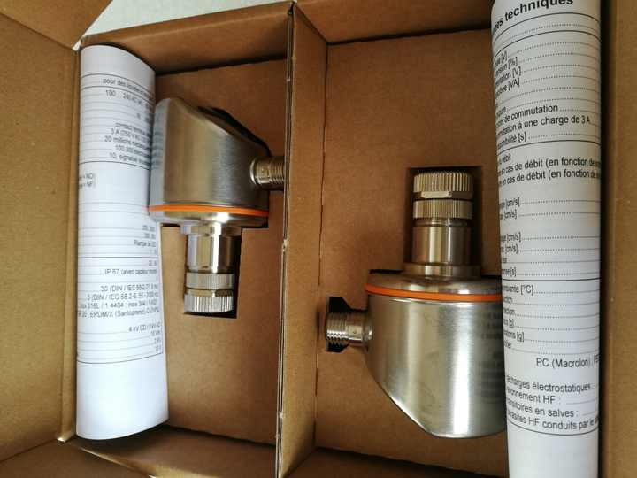 TRANE Refrigeration Compressor Chiller Parts Flow Sensor CNT05639