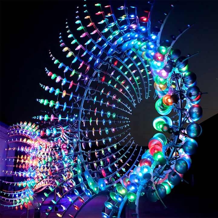 Customized RGB LED Lights Kinetic Art - Perpetual Motion