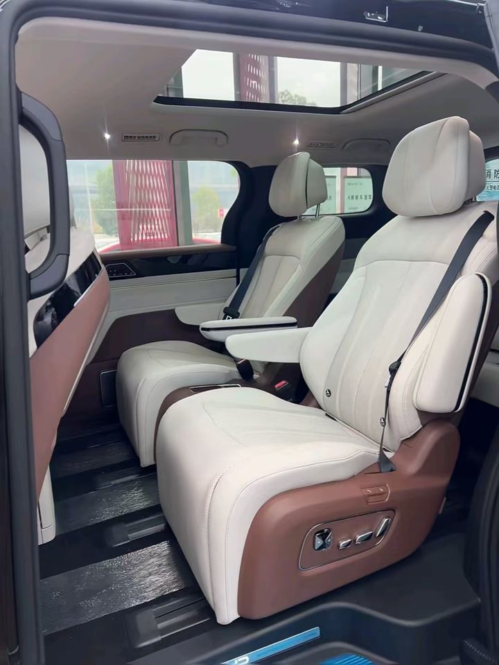 Best Selling BYD Xia 2026 Electric MPV 218KM Range Comfortable Interior ...