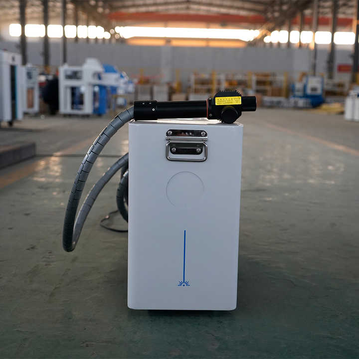 LASERMAX Pulse Laser Rust Paint Cleaning Machine Mobile Laser Cleaner ...