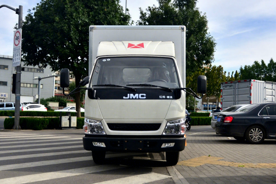JMC New Light Truck Single Row Seat Diesel Van Truck 4x2 Drive Wheel ...