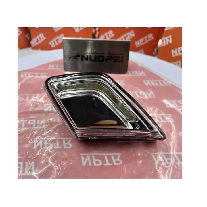 High Quality Ben Truck MP5 Body Parts Side Lamp OEM 9608201421