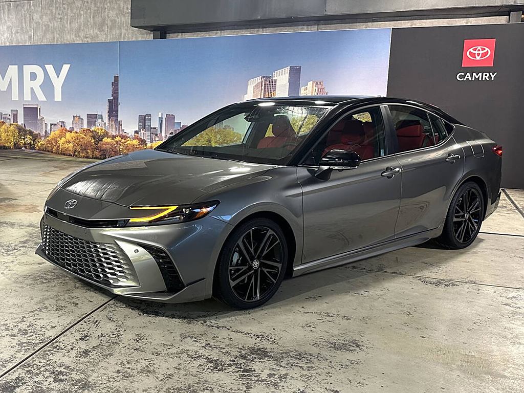 camry 2026 2026 2026 2026 2026 2026 2026 2026 2026 Mit brillanten ...