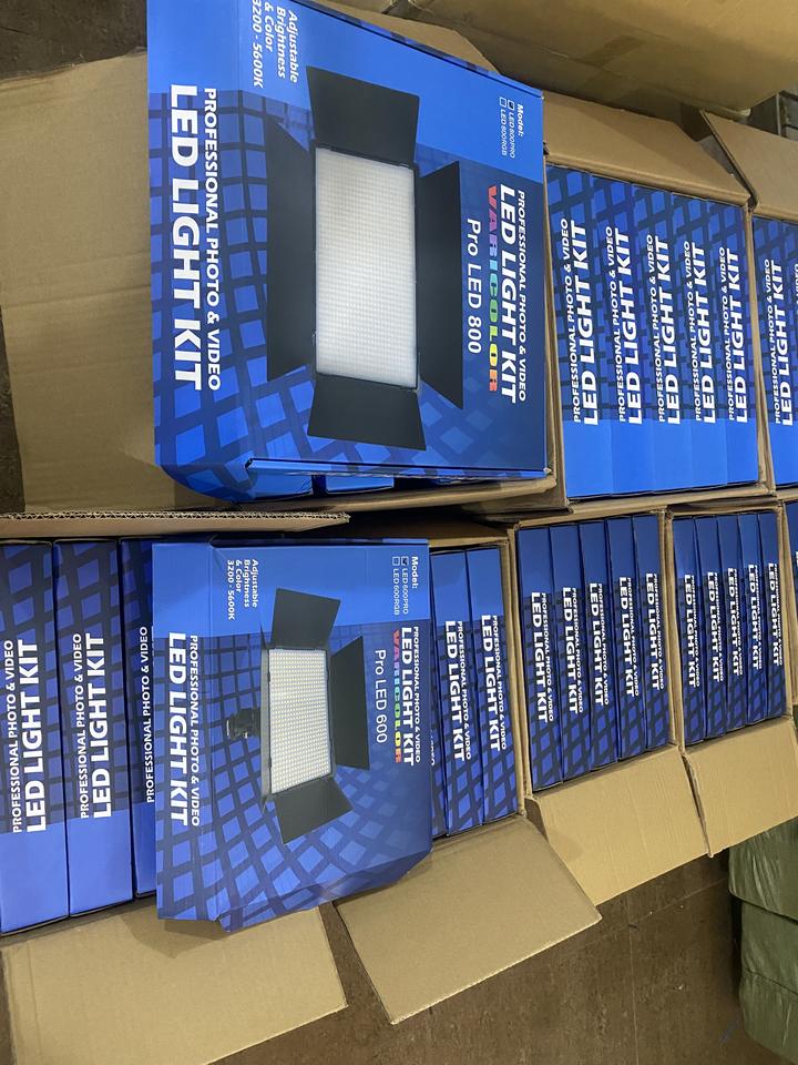 Professional Photo & Video Led Light Kit - Vari-Colour Pro Led 800