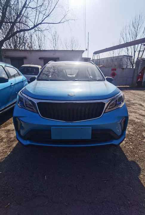 Livan X3 Pro - Efficient SUV with a 1.5L Gasoline Engine