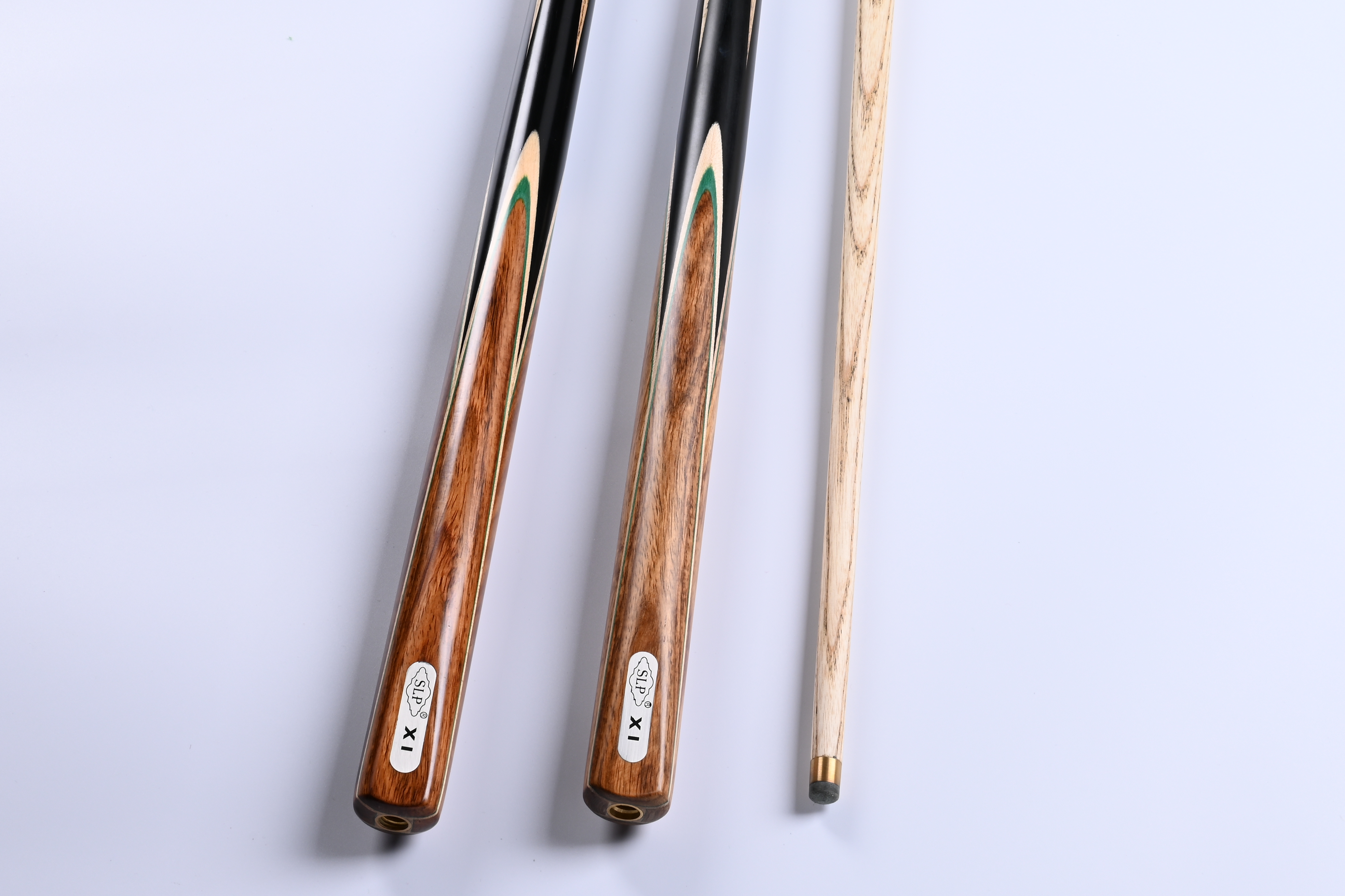 How to Choose the Best Pool Snooker Cue: A Complete Buying Guide