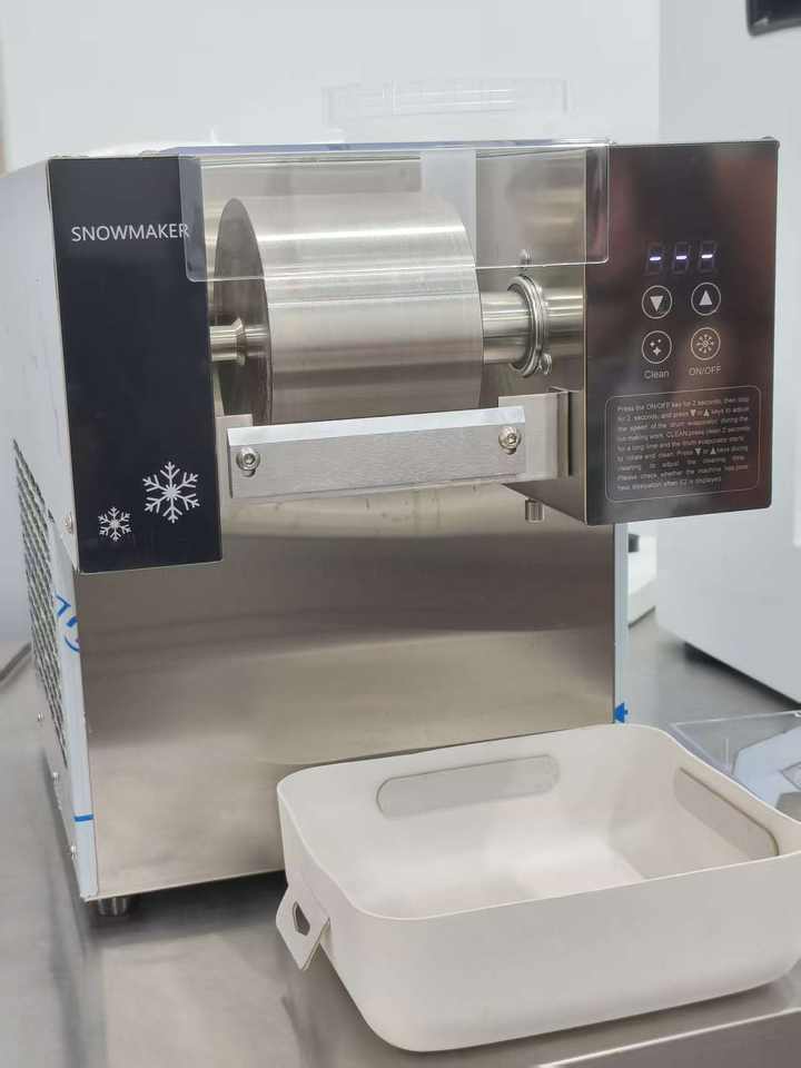 Advanced 170kg Per Day Snow Ice Making Machine Auto Operation| Alibaba.com