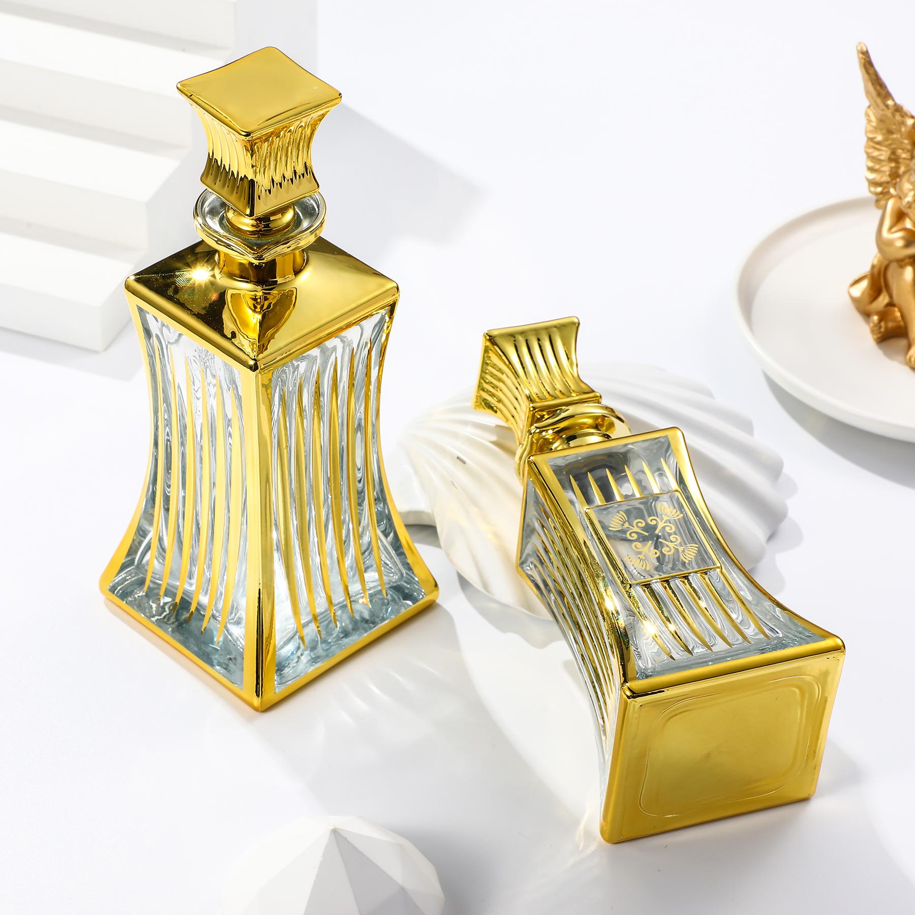 Body Shaped Perfume Bottle - Elegant & Durable Design