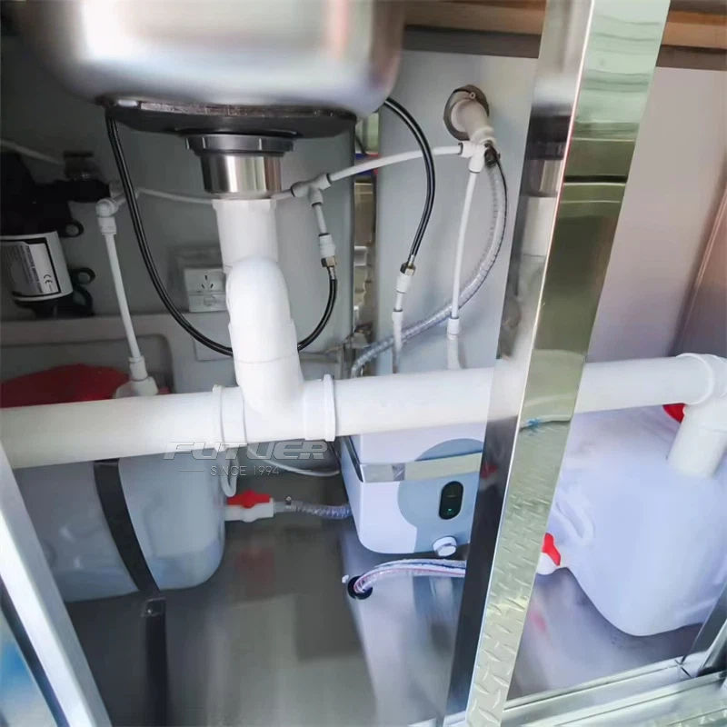 Equipped 19ft Hot Dog & Ice Cream Food Truck Soft Drinks Mobile Kitchen ...