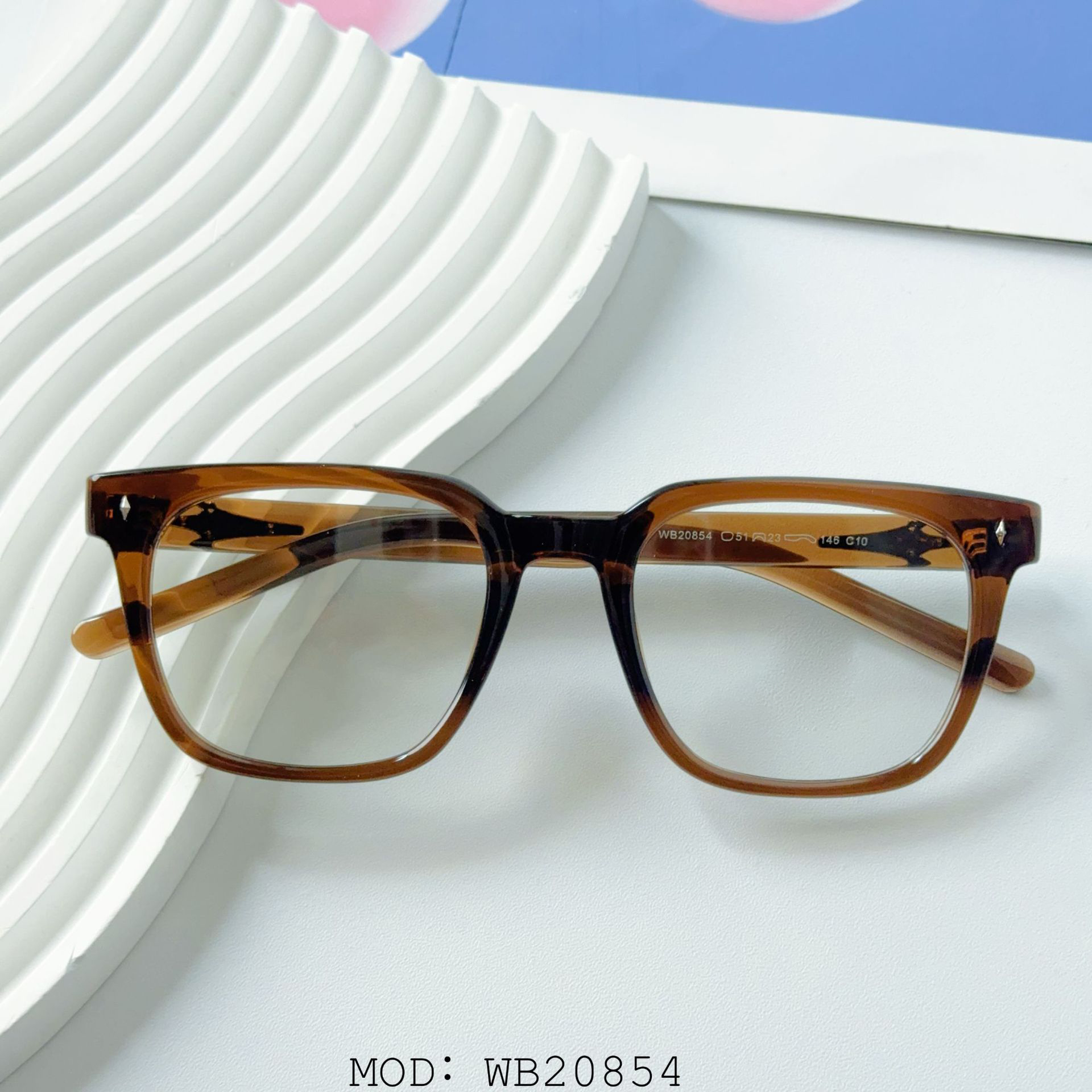 How to Choose Blue Lens Glasses: A Complete Buying Guide