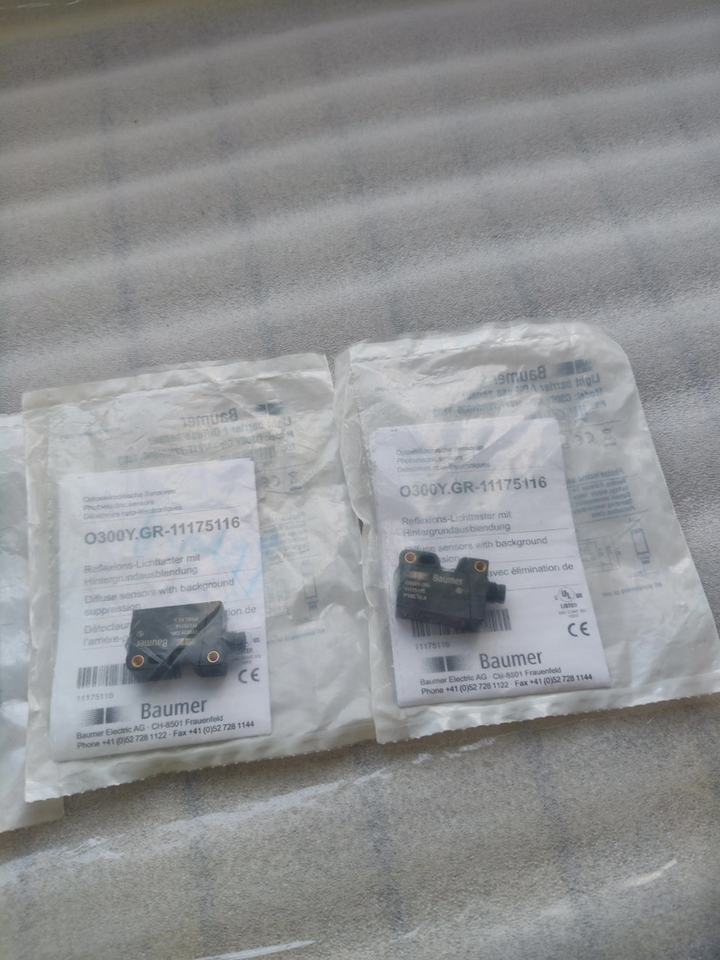 O300Y.GR-11175116 O300YGR11175116 Photoelectric Sensor Diffuse 10-30VDC ...