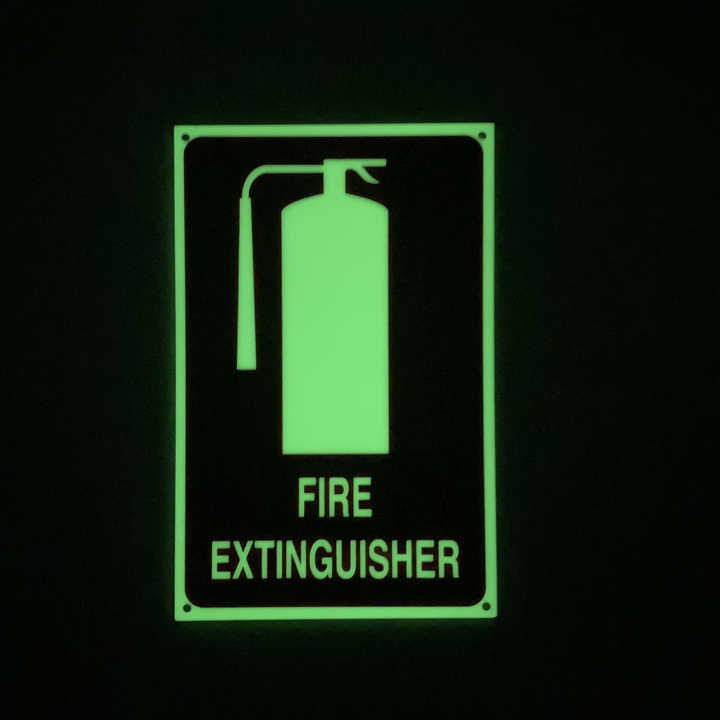 Fire Extinguisher Sign Acrylic / Aluminum Fire Extinguisher Segitiga ...