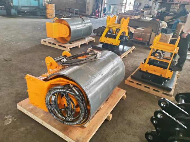 Excavator Drum Compactor Machine for Soil Compaction in Trenches ...
