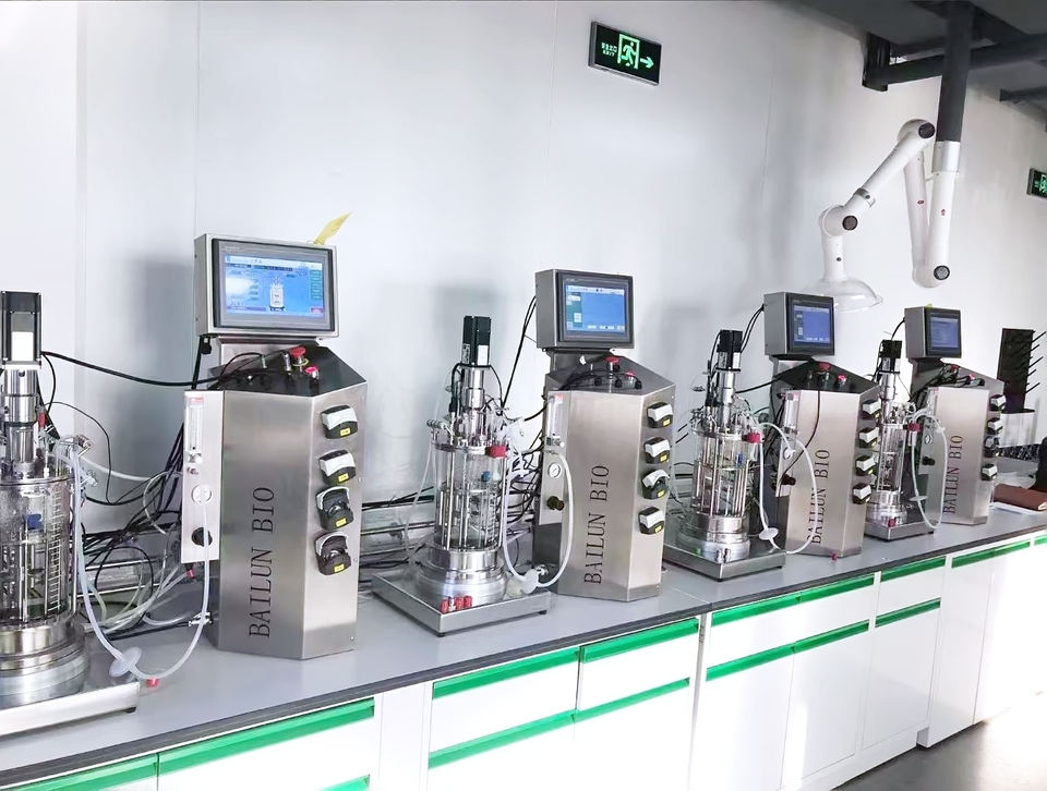 Automatic Temporary Immersion Benchtop Bioreactor with PLC Pump & Engine Glass Construction 0.1L ...