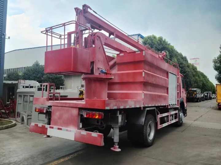 Sinotruk Howo Arm Boom Skylift Heavy High Altitude Operation Aerial ...