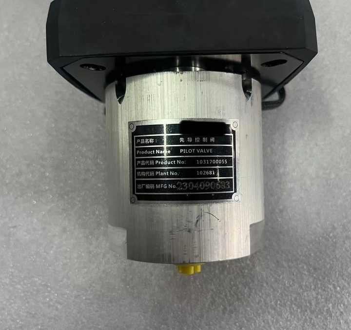 Zoomlion Truck Crane Joystick Pilot Valve - 1031700055