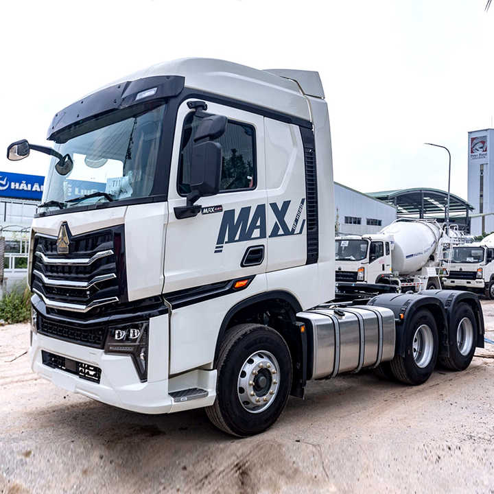 Sinotruck 6X4 Howo Max New Tractor Trailer Truck Head Truck 480Hp Nude ...