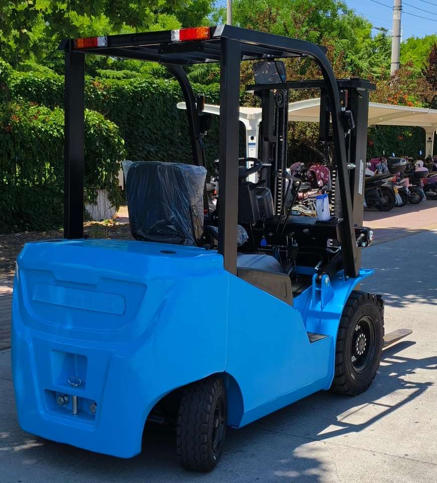 4 Wheel Electric Counterbalance Forklift Converted from Diesel Zero ...