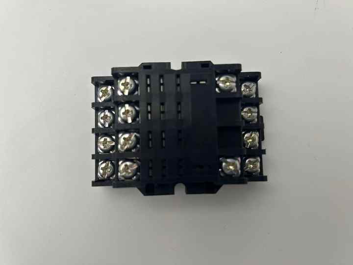 IDEC SH4B-05 14-Pin Relay Socket with DIN Rail Connector Accessory for ...