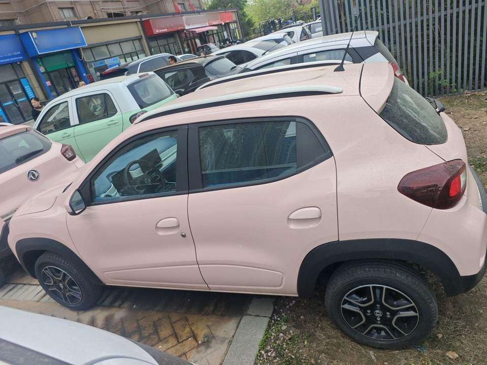 Price Dongfeng NAMMI BOX 2023 SUV Used Car Automatic Left R15 Leather ...