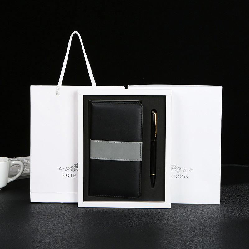 Leather Agenda 2024-2025 B5 Notebook - Customizable Journal