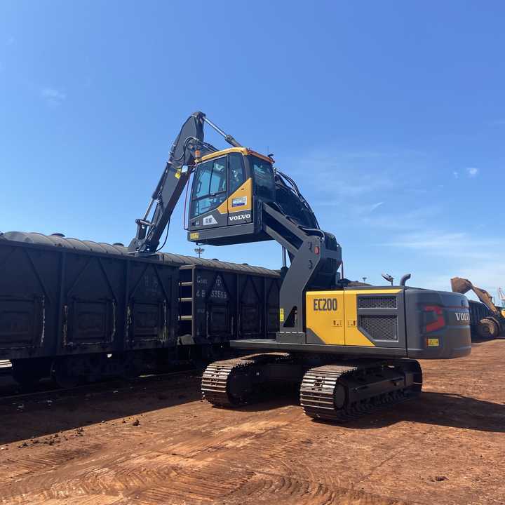 Construction Machinery Attachments Excavator Cab Lifting Ladder ...