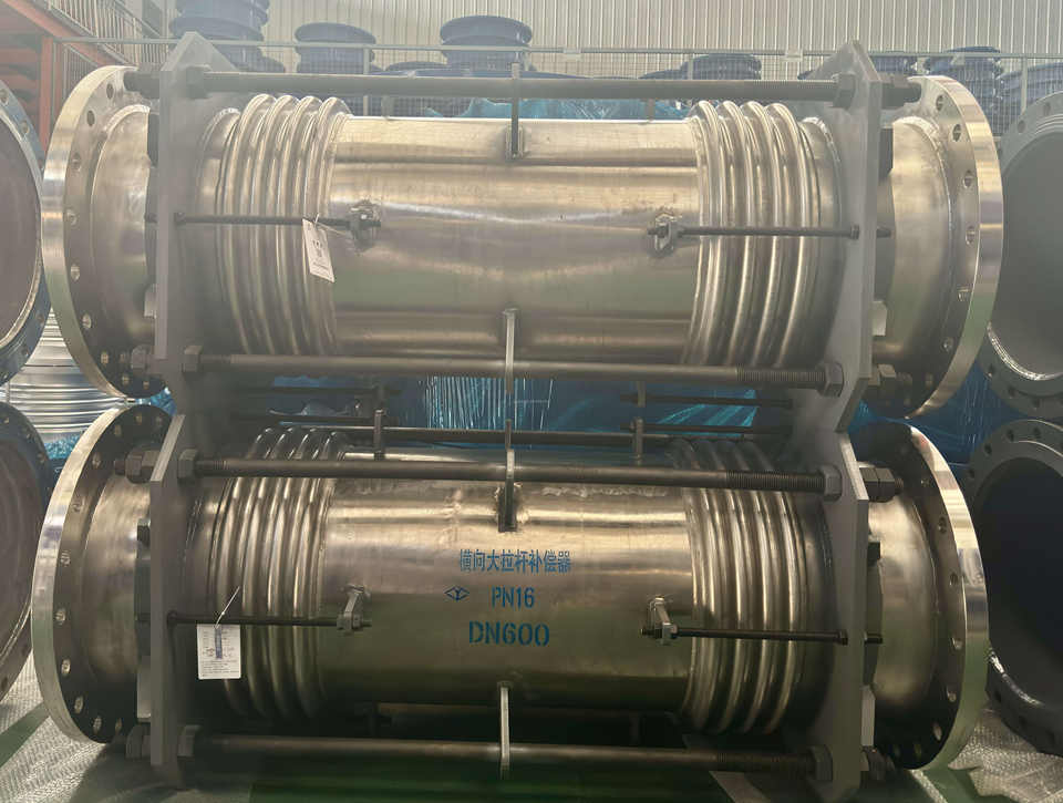 304 Stainless Steel Lateral Expansion Joint - Durable & Versatile