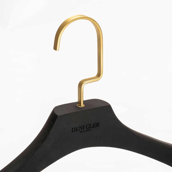 Premium Custom Wooden Suit Hangers Space-Saving Luxury Clothes Hangers ...
