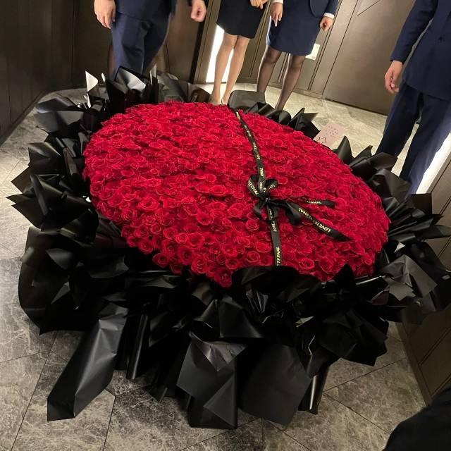 Beijing Shanghai Guangzhou Shenzhen Chengdu Hangzhou Red 999 Roses 520 ...