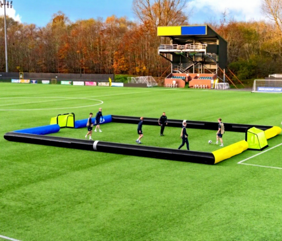 Inflatable Football Pitch Quick Setup Multi-Sport Arena PVC Material ...