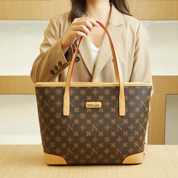 Wholesale New Top Quality Designer Bags Women Famous Brands Purse and ...