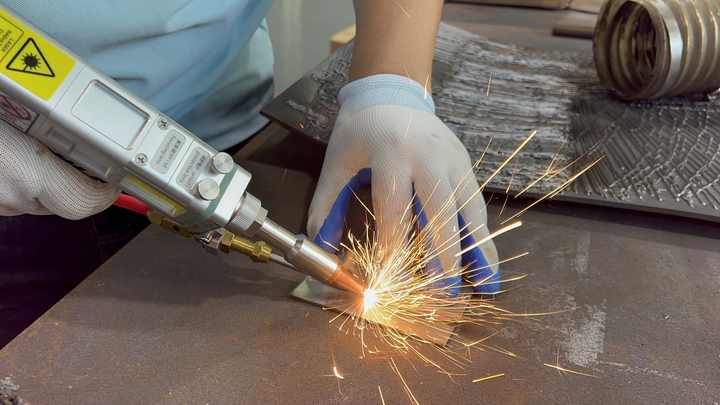 HF LASER 2000W Portable Water-Cooled Fiber Laser Welding Machine-Brand ...