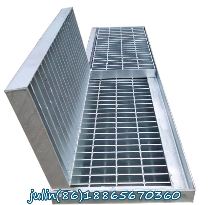 Carbon steel Rectangular Industrial Vietnam Hot Dip Galvanized Serrated ...