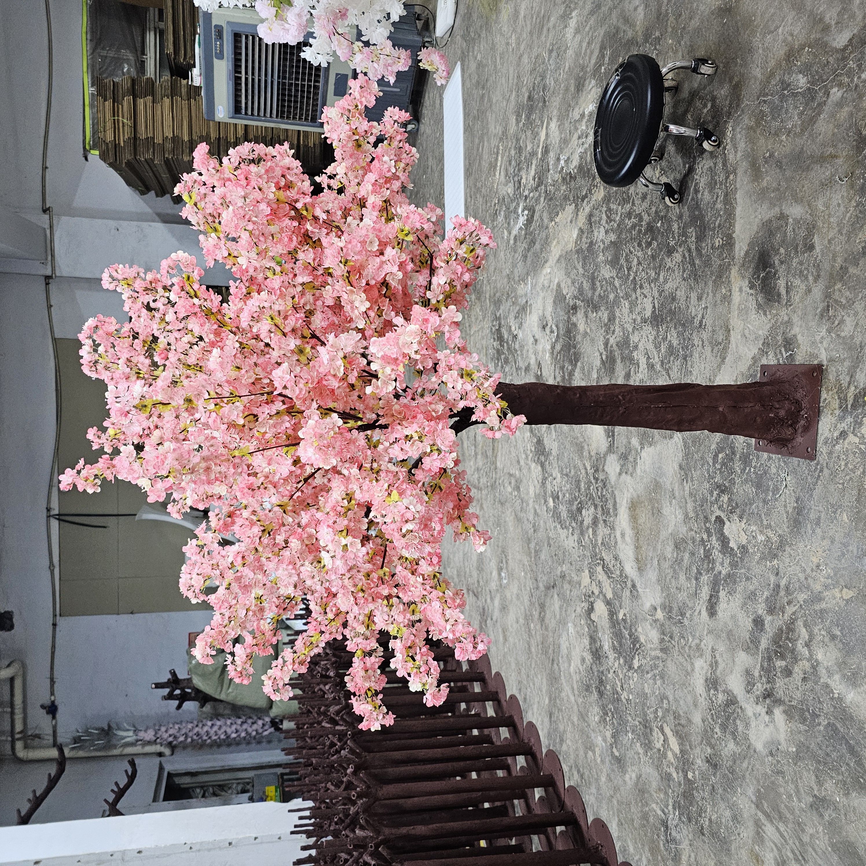 How to Choose the Best 7 ft Branches for Realistic Decor