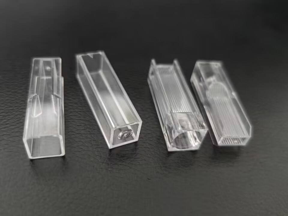 FSK Disposable Four Types PS/PMMA Material Micro Cuvette 1.5ml-4ml OEM ...