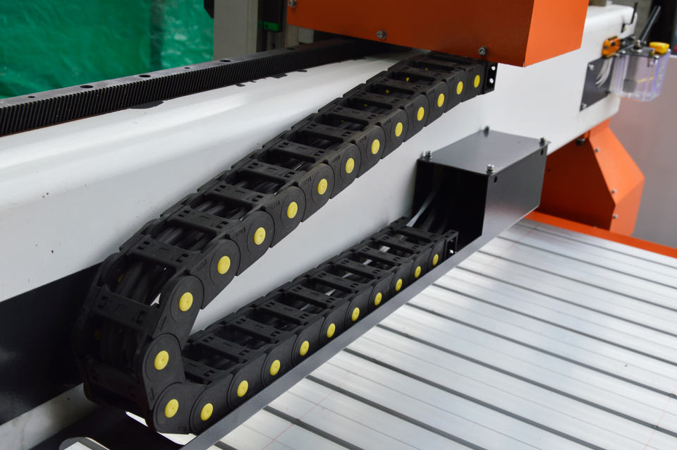 Straight Row Tool Change Processing Center CNC Router Cutting Machine ...