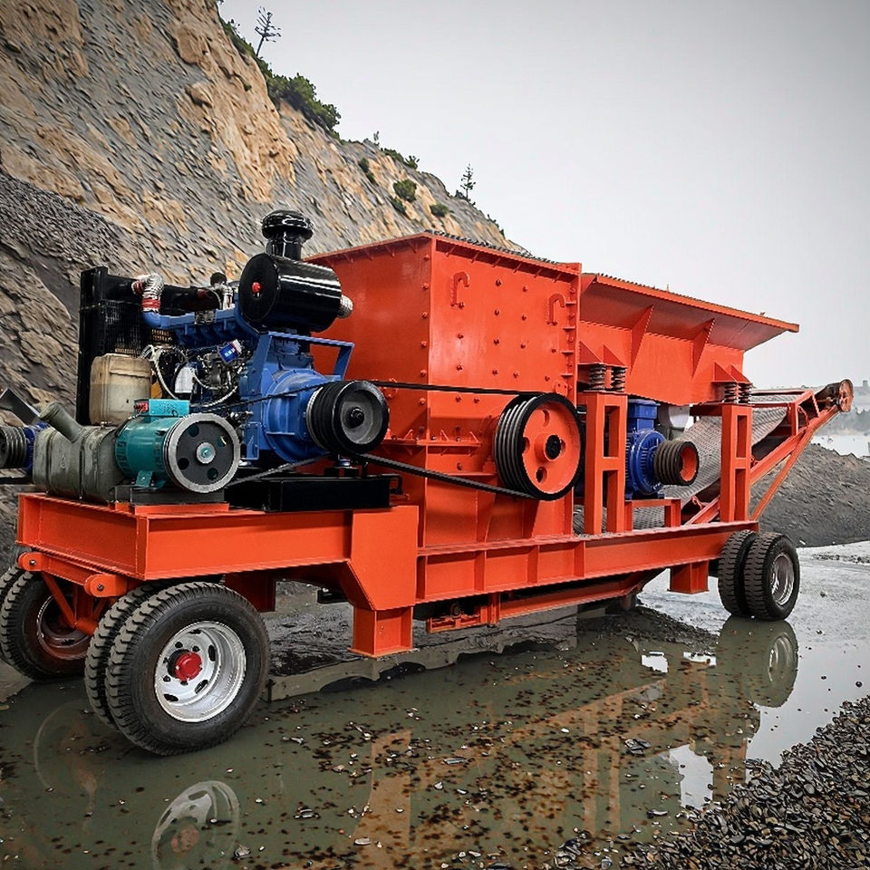 PC600 Mobile Diesel Engine Mining Gold Ore Rock Limestone Crusher ...