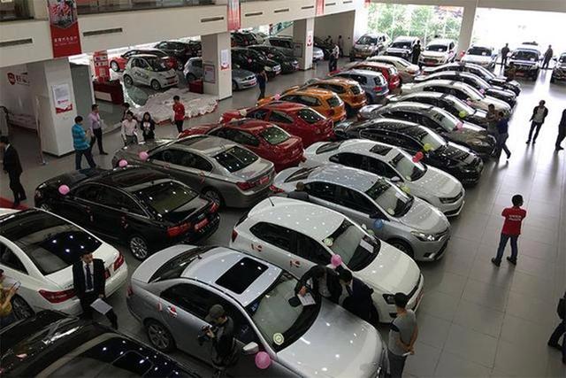 Buy Used Right Hand Drive Cars | Nissan GTR R35 Available